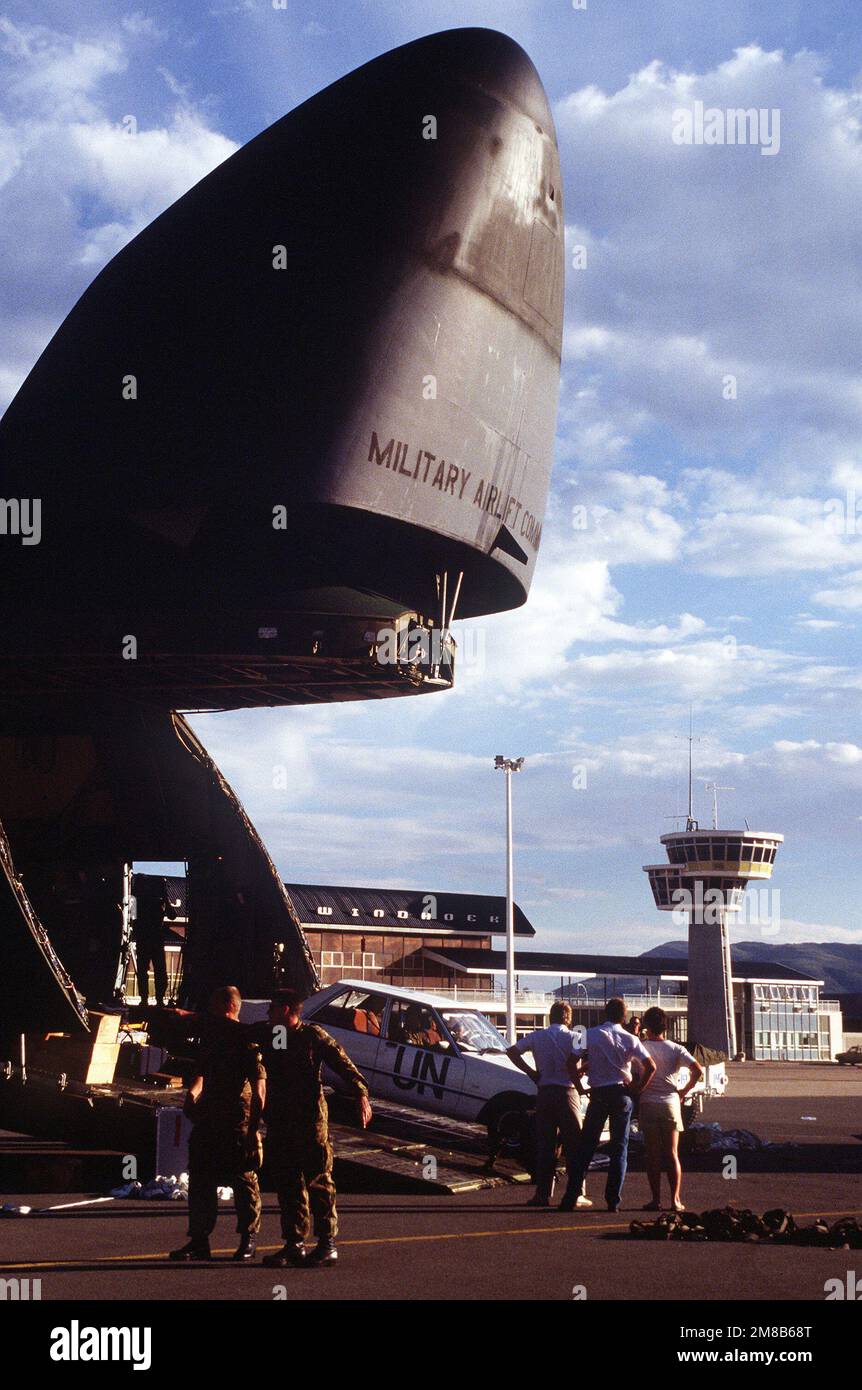 United nations military vehicles hi-res stock photography and images ...