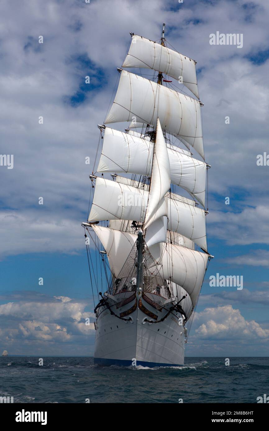 Norwegian tall ship Statsraad Lehmkuhl, Torbay race start, 2016 Stock ...