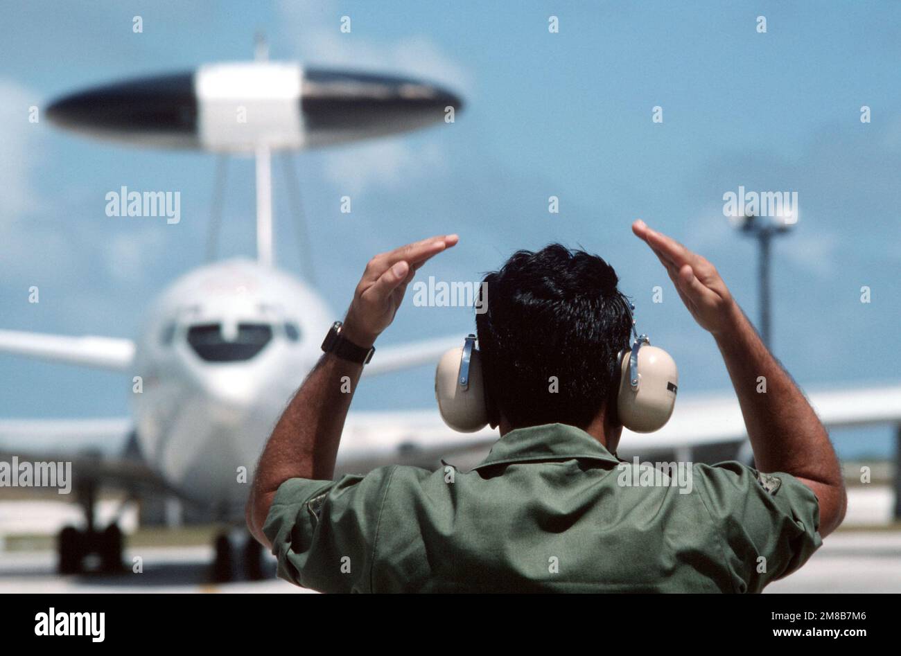 Sentry taxiing hi-res stock photography and images - Alamy