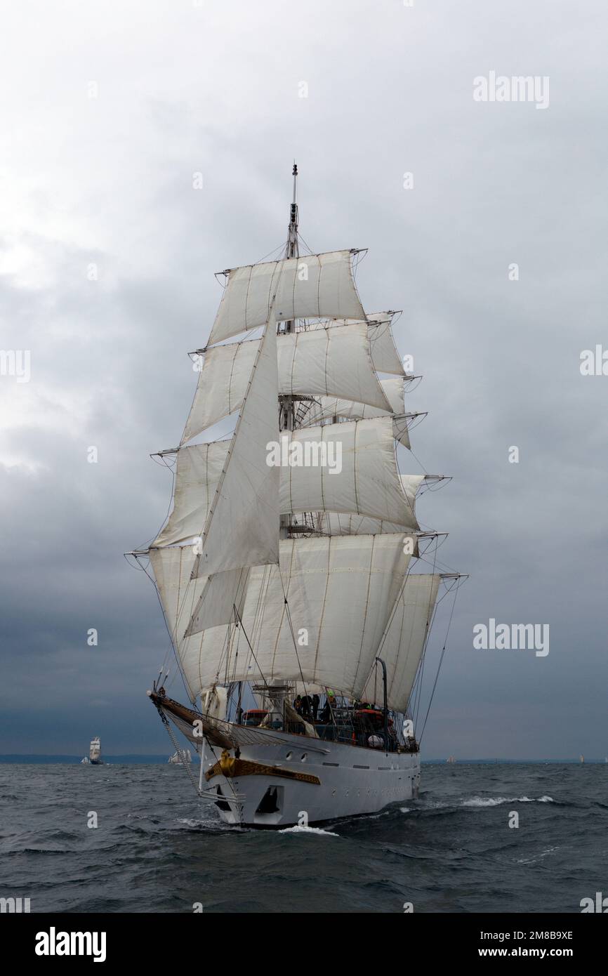 Indian navy sail training ship hi-res stock photography and images - Alamy