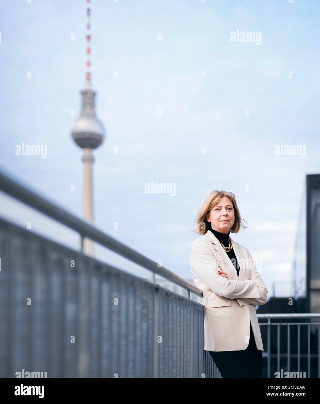 Portaet portrait portrait head headshot half figure half figure ha hi ...