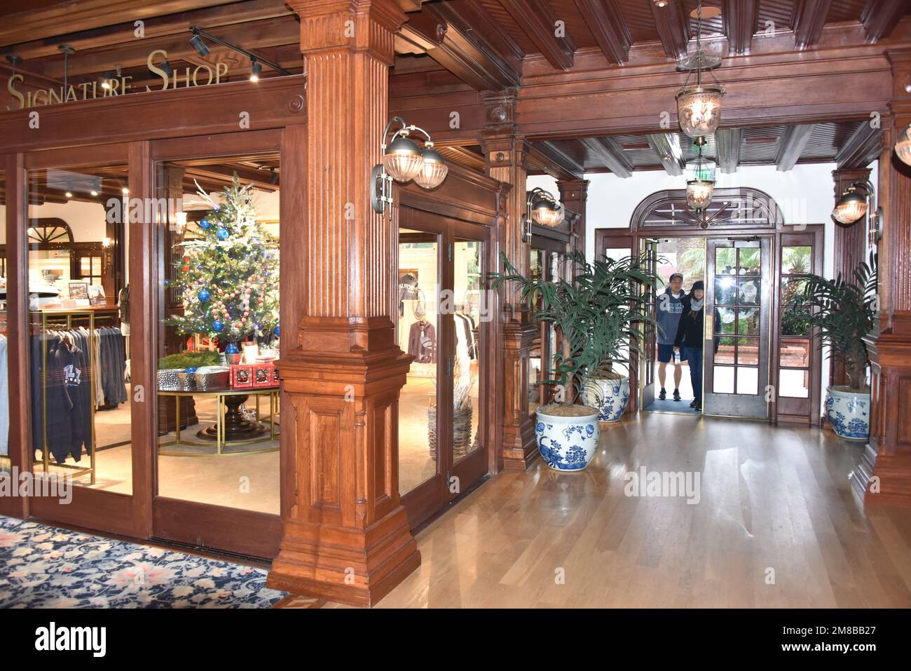 Victorian lobby hi-res stock photography and images - Alamy