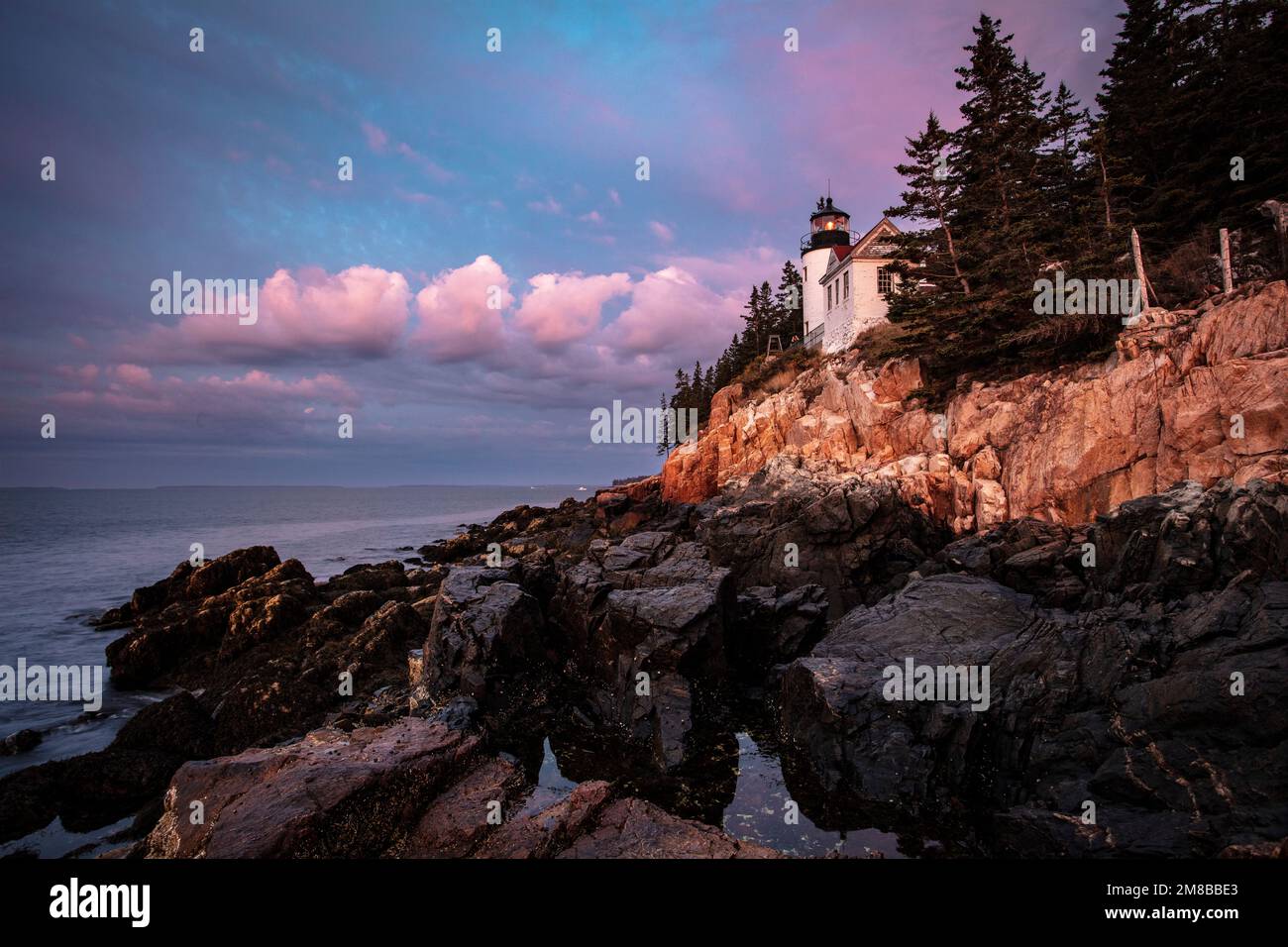 Dawn at bass head lighthouse acadia national park maine usa hi-res ...