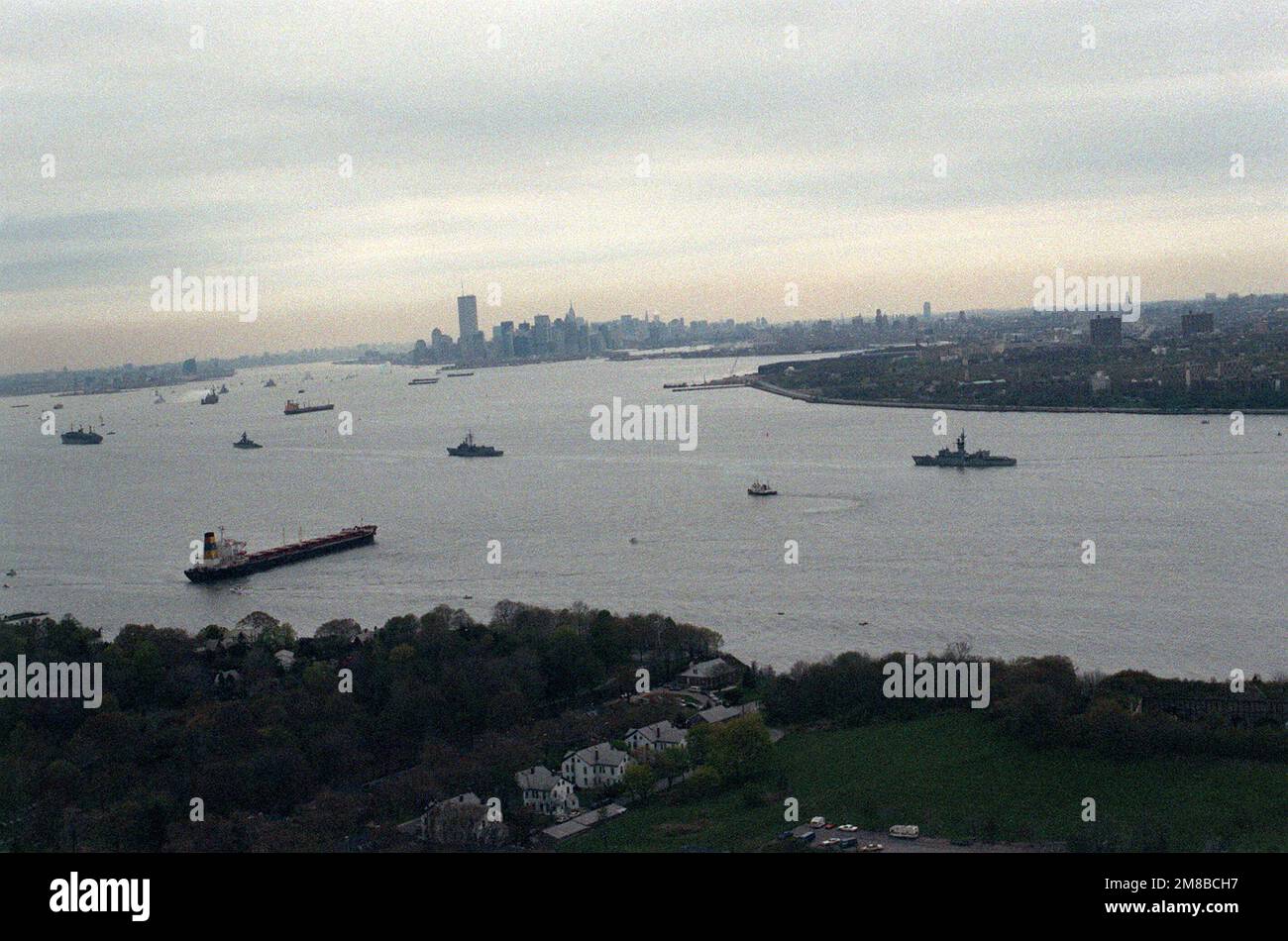 US Navy and Coast Guard ships arrive for Navy Fleet Week activities ...