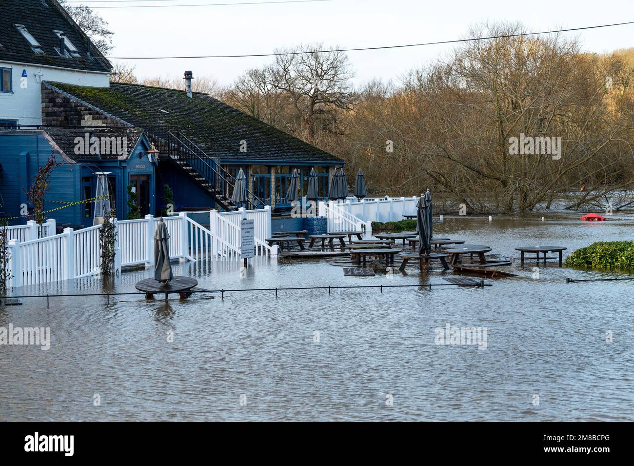 13.01.23. FLOODING SOMERSET. *pub name correction* The flooded ...