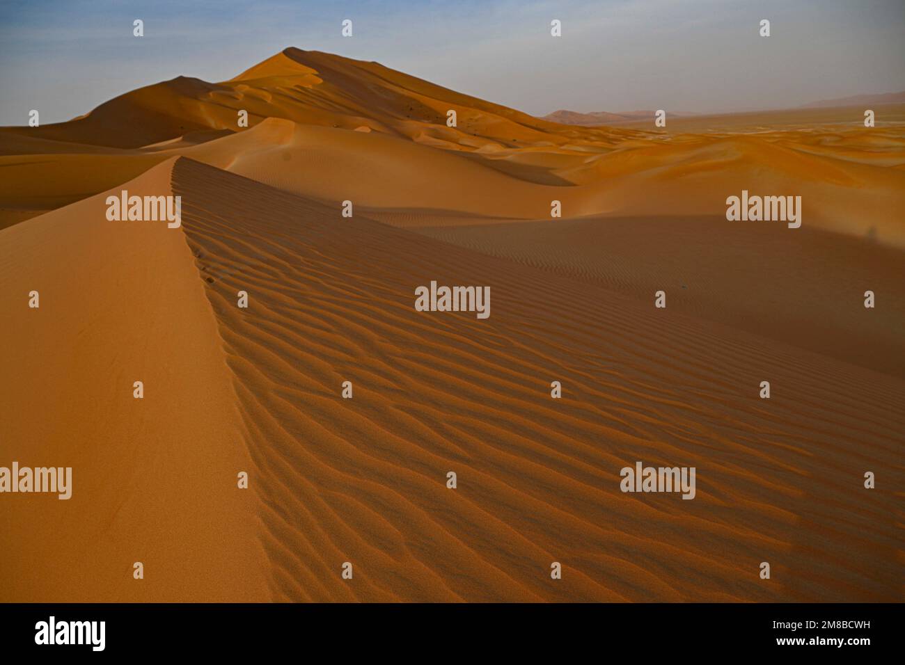 Shaybah hi-res stock photography and images - Alamy