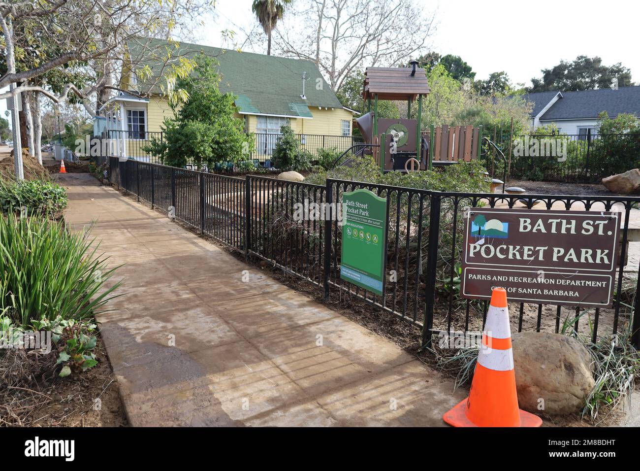 Santa Barbara, California, U.S.A. 12th Jan, 2023. A side walk scraped ...