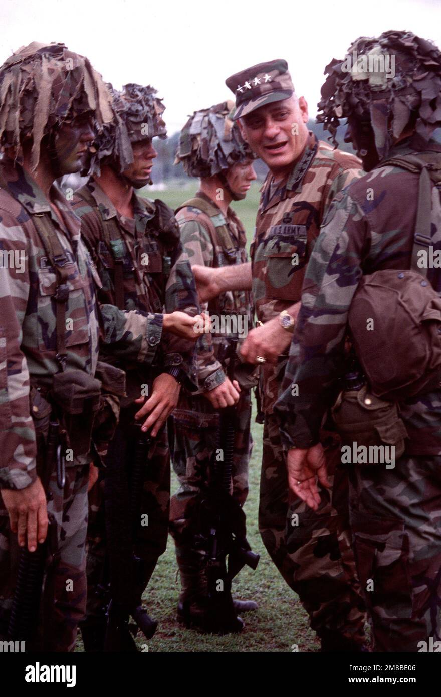 GEN Carl Vuono, U.S. Army chief of staff, talks with soldiers of the ...