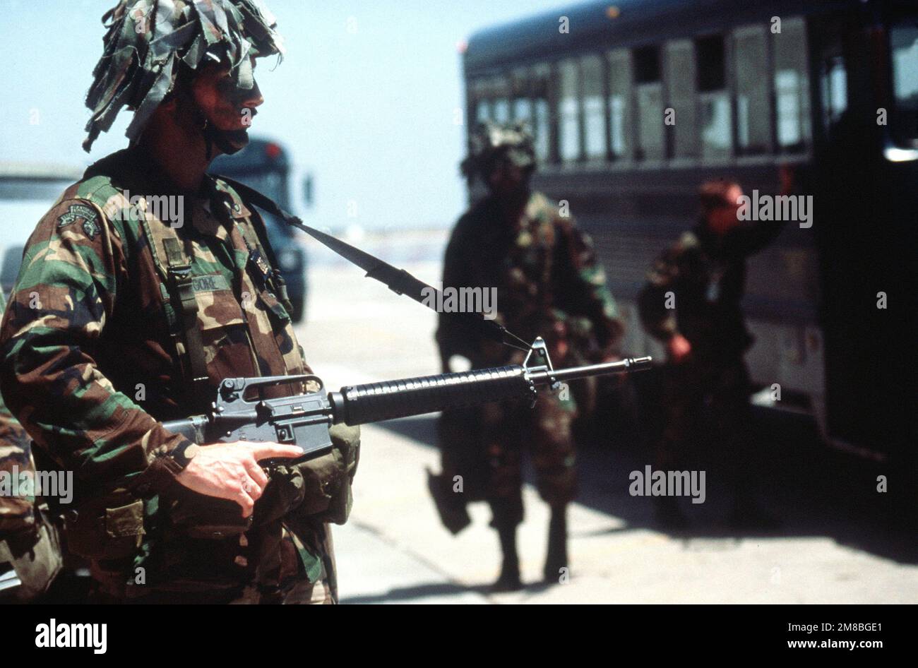 Air buses of troops hi-res stock photography and images - Alamy
