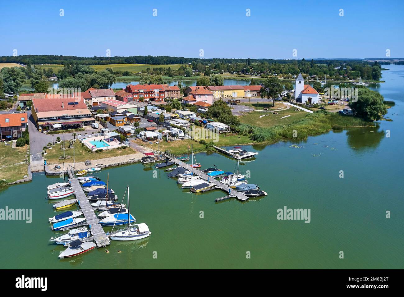 “Etang du Stock”, pond flowing into the Canal des houilleres de la ...