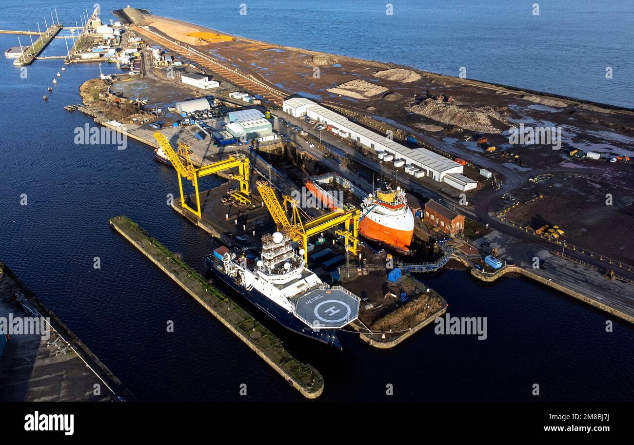 Forth green freeport hi-res stock photography and images - Alamy