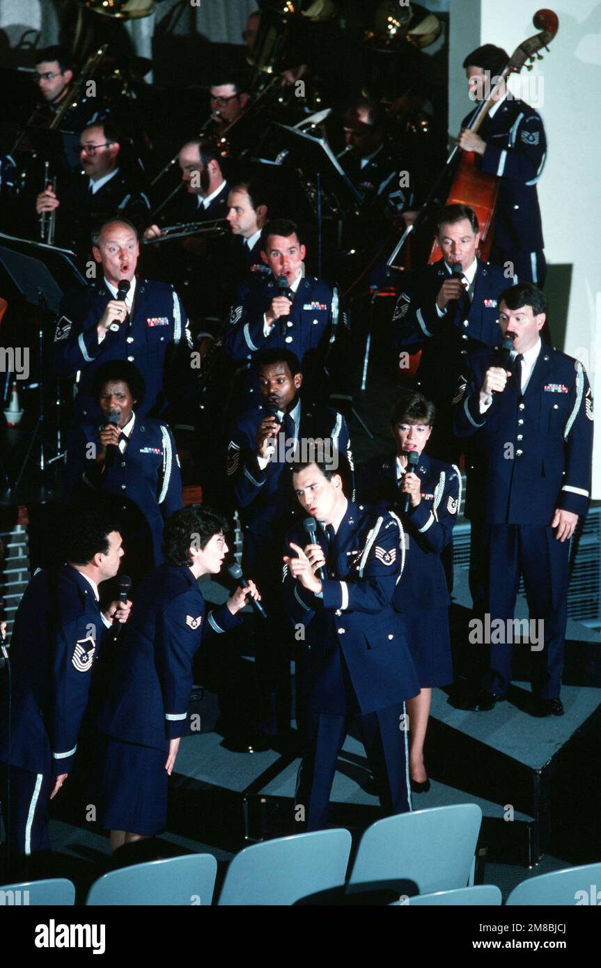 U s air force singing sergeants hi-res stock photography and images - Alamy
