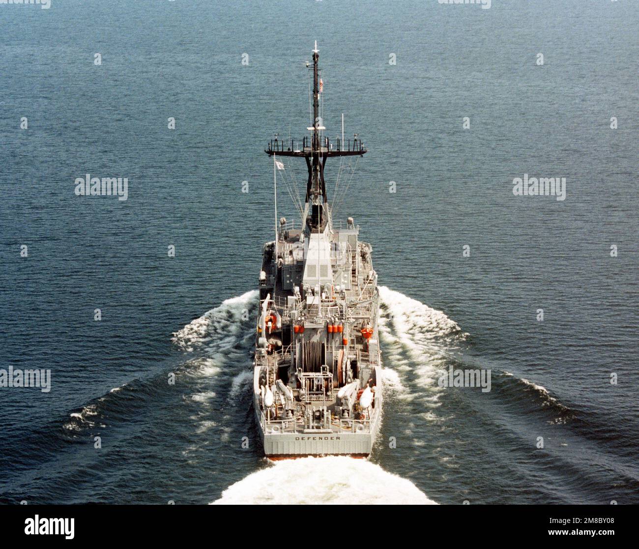 A stern view of the mine countermeasures ship USS DEFENDER (MCM 2 ...