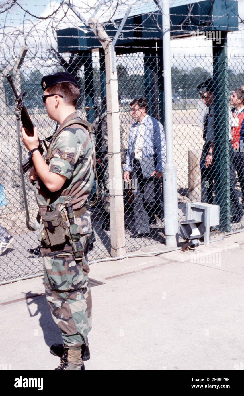 Raf greenham common air base hi-res stock photography and images - Alamy