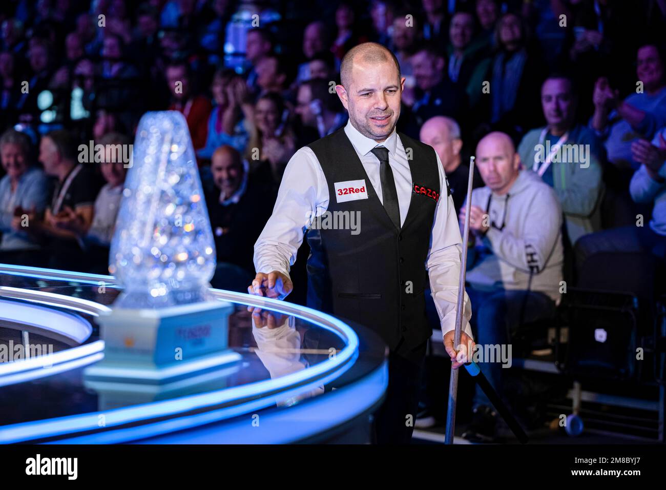 London, UK. 13th Jan, 2023. Barry Hawkins enters the arena in Quarter ...