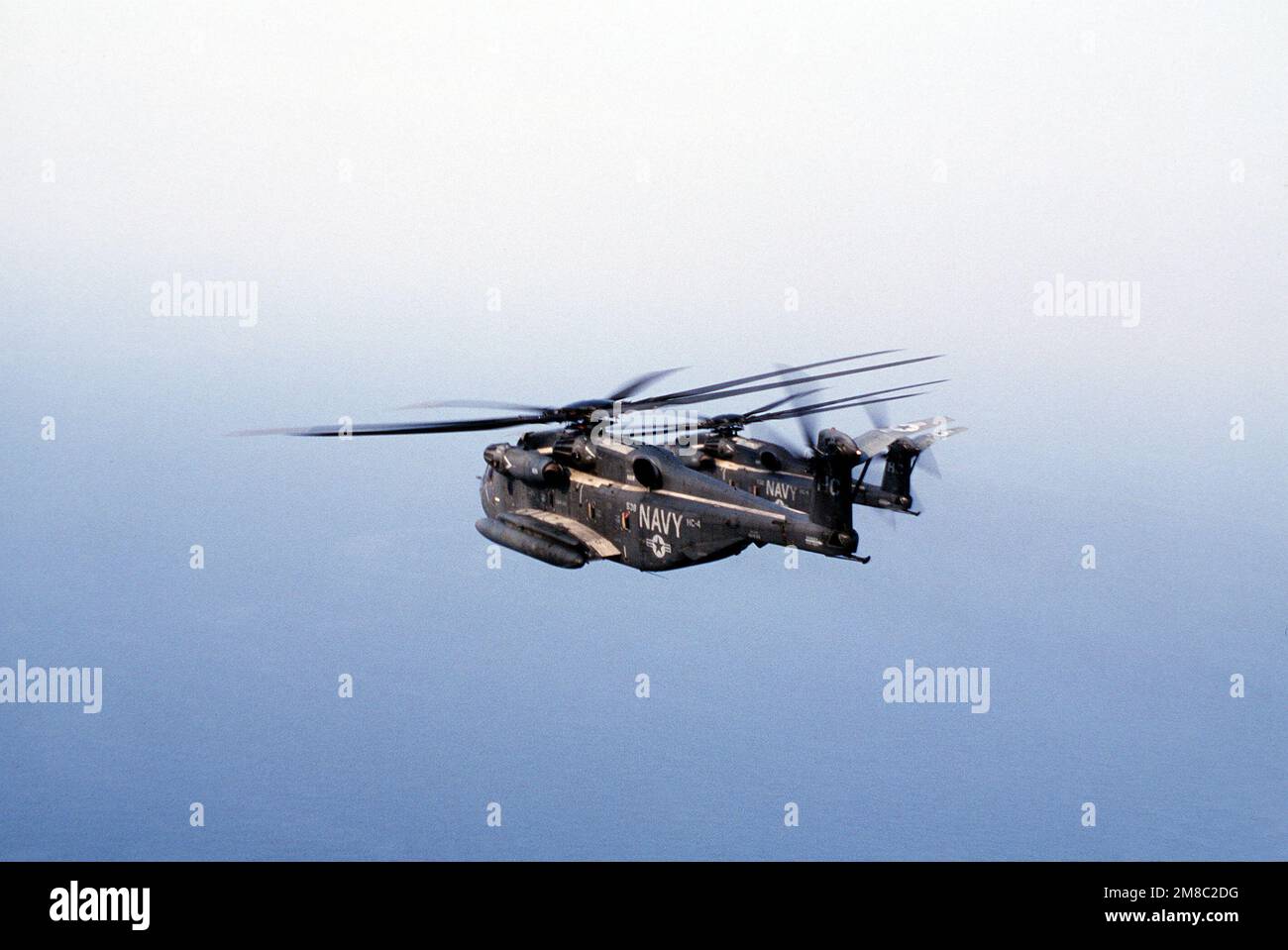 Helicopter Combat Support Squadron 4 (HC-4) CH-53E Super Stallion ...