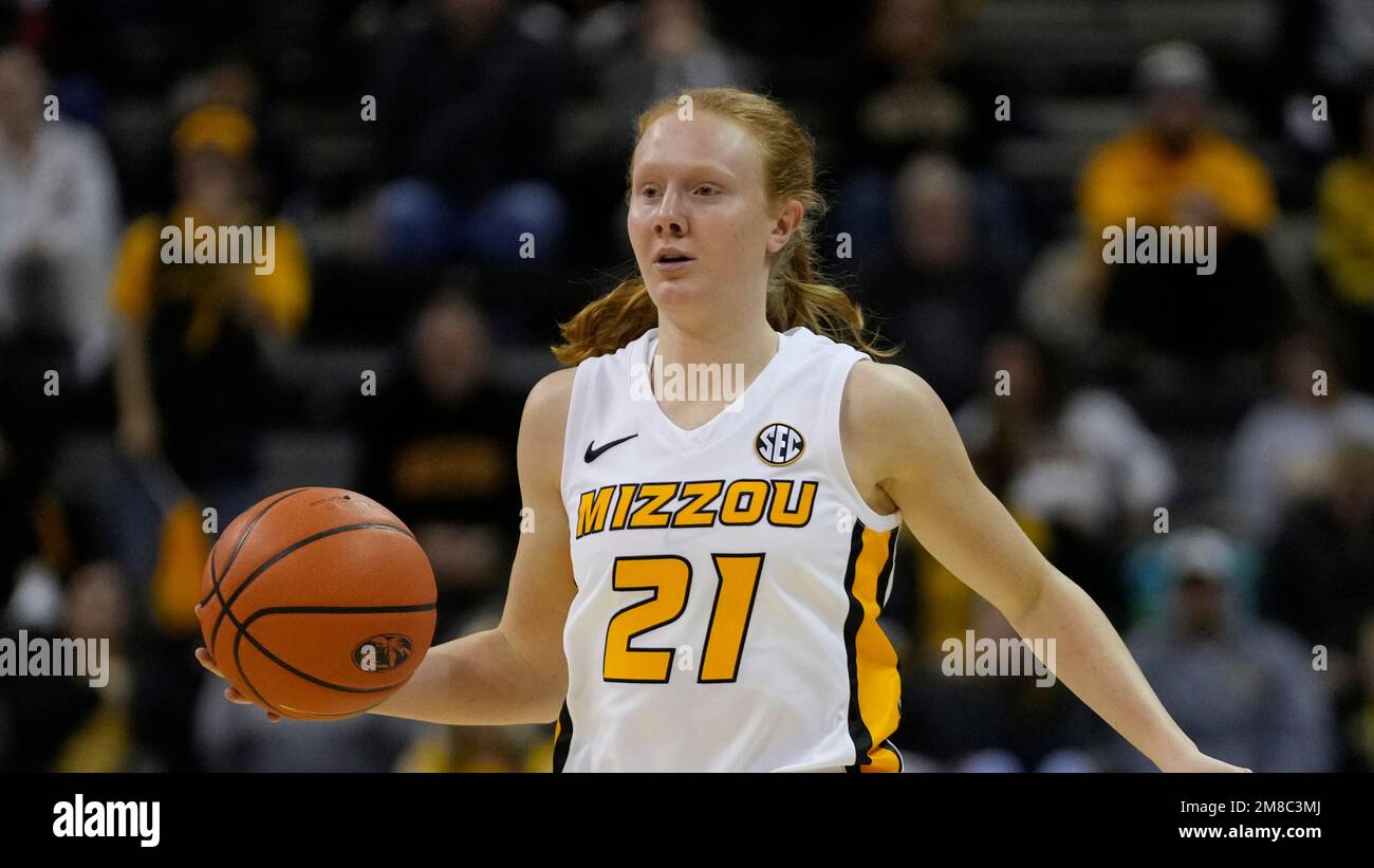 Missouri's Averi Kroenke (21) brings the ball down the court during the ...