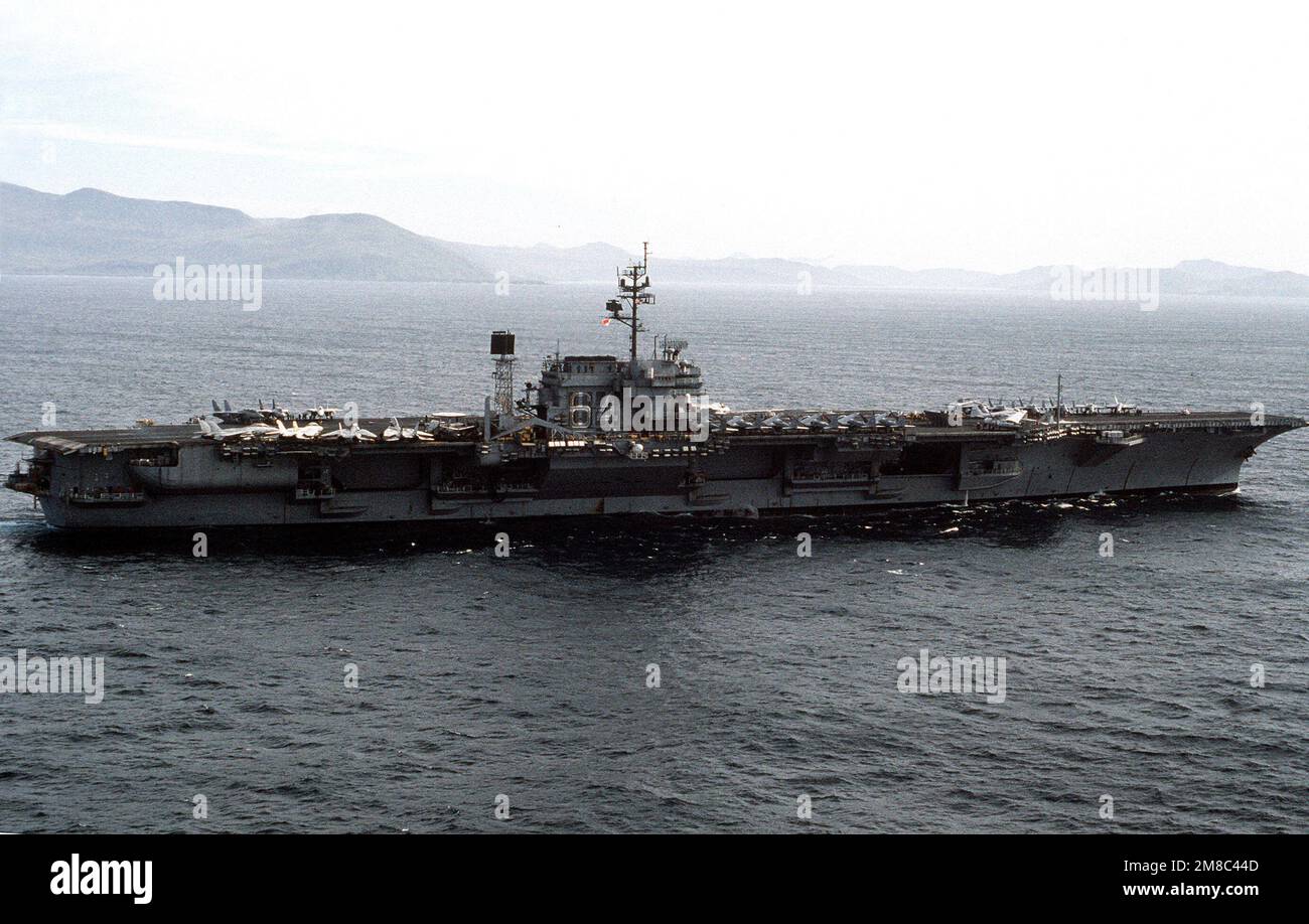 A starboard view of the aircraft carrier USS CONSTELLATION (CV 64 ...