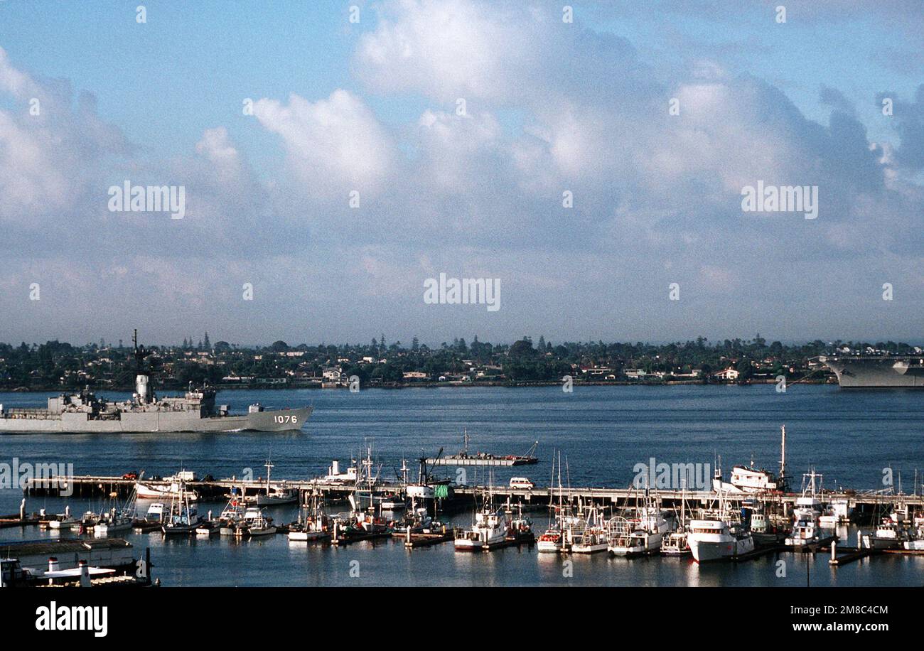 A starboard view of the frigate USS Fanning (FF-1076) departing from ...