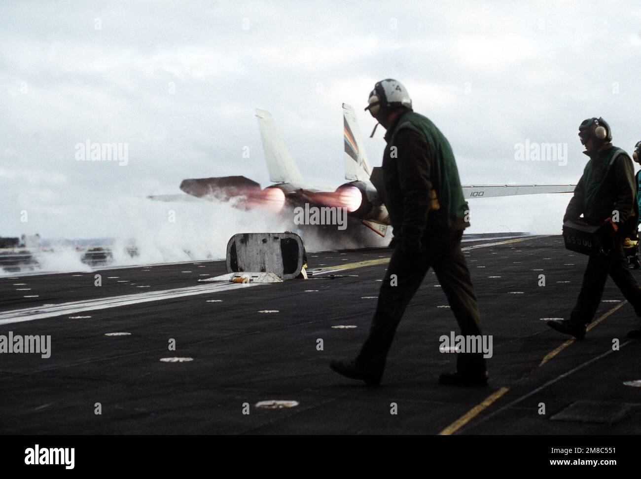 A Fighter Squadron 154 (VF 154) F-14A Tomcat aircraft is launched from ...