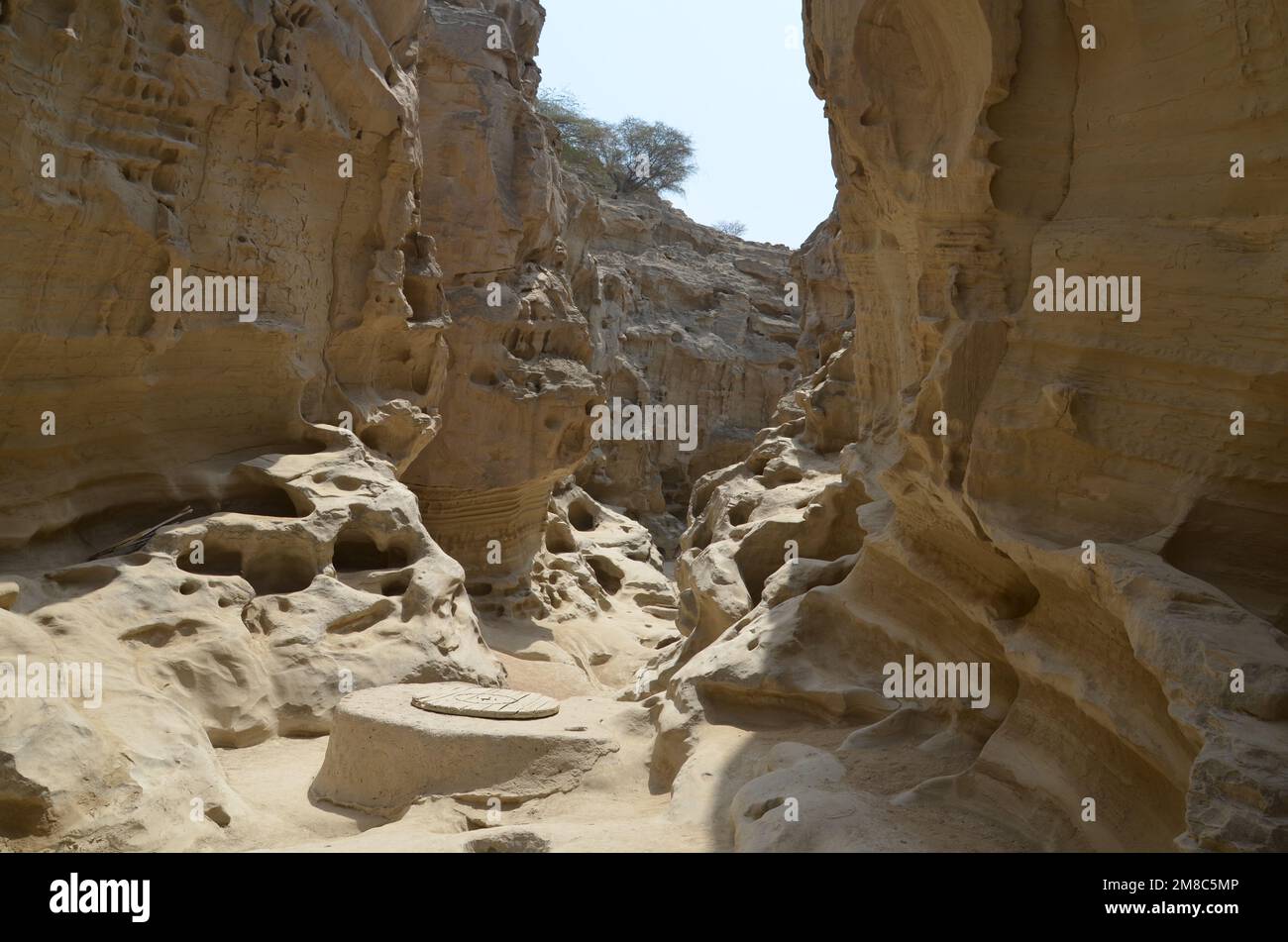 mighty rock formation of the "Chahkooh canyon" at Qeshm Island Stock ...