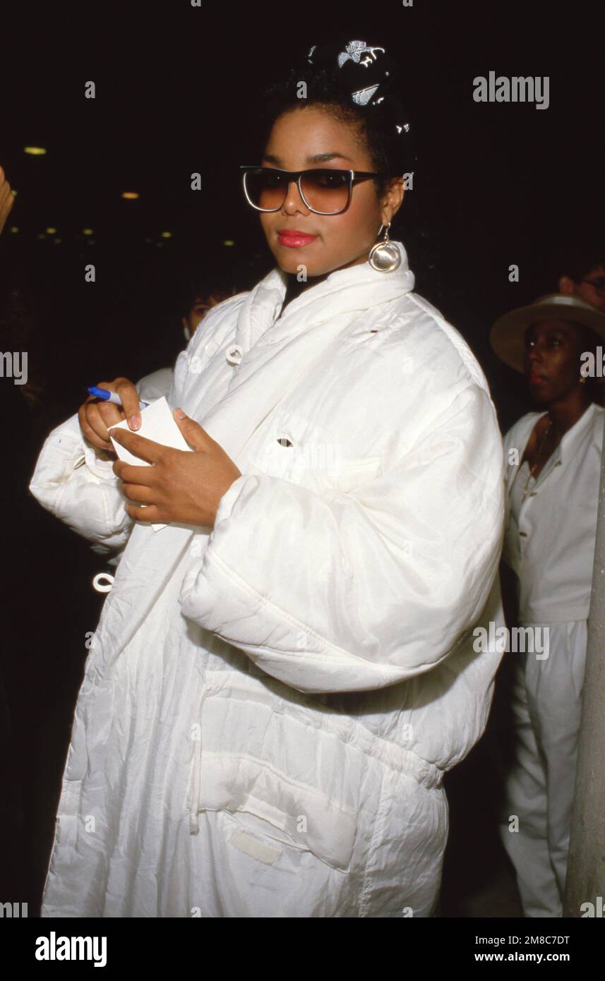 Janet Jackson 1986 Credit: Ralph Dominguez/MediaPunch Stock Photo - Alamy