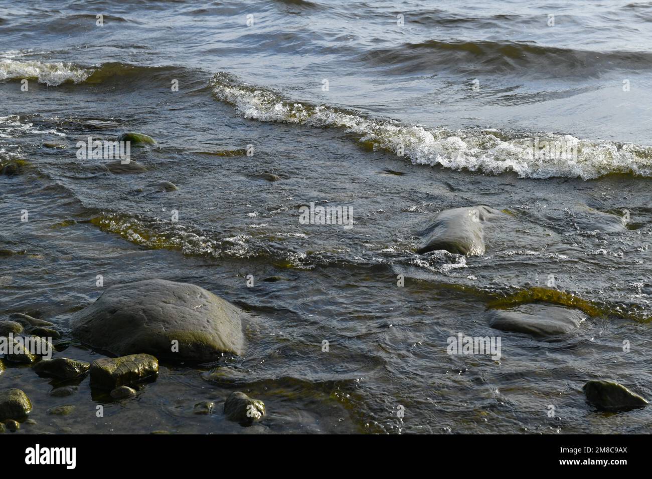 Waves on a lake hi-res stock photography and images - Alamy