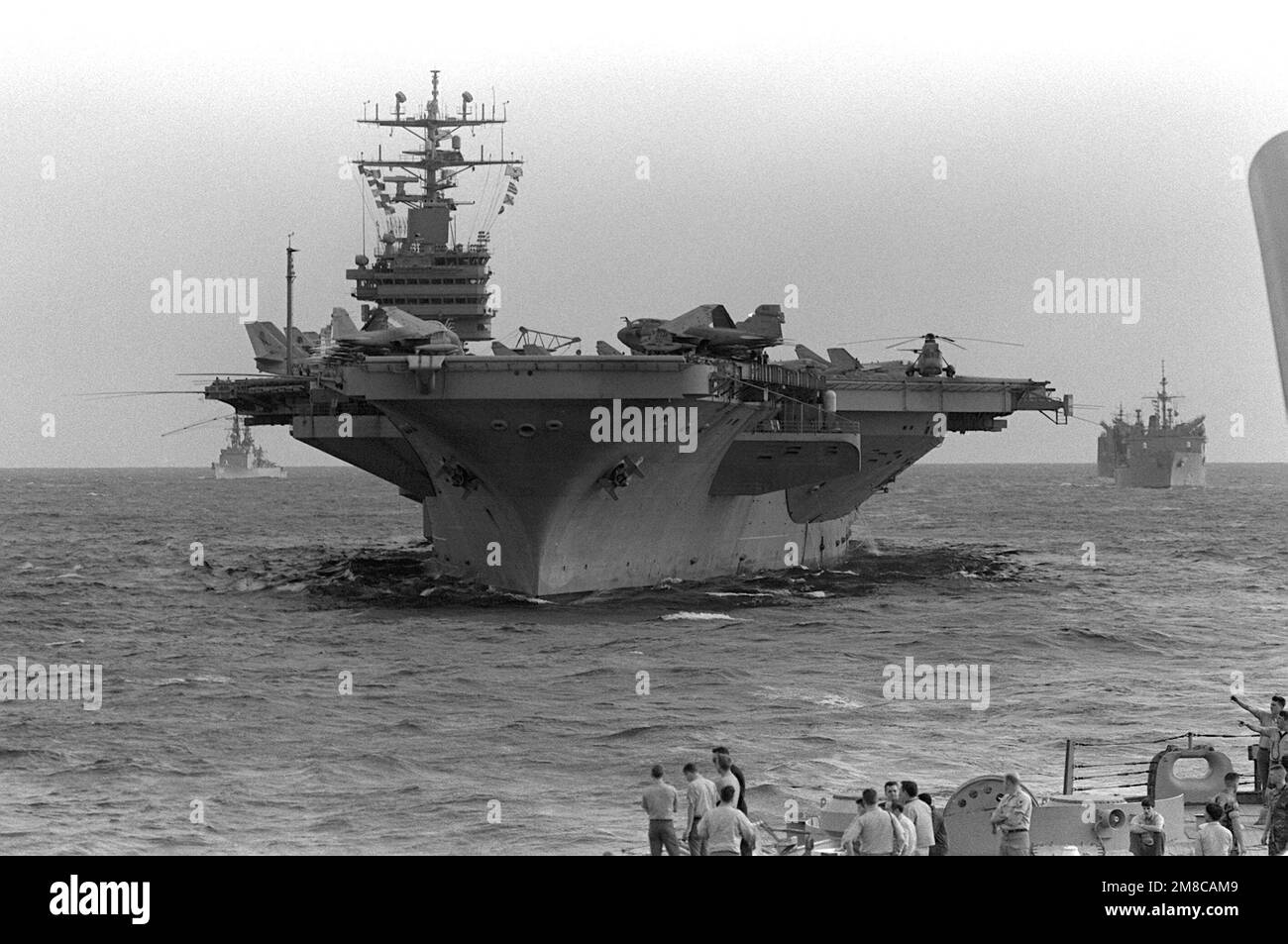 A bow view of the nuclear-powered aircraft carrier USS CARL VINSON (CVN ...