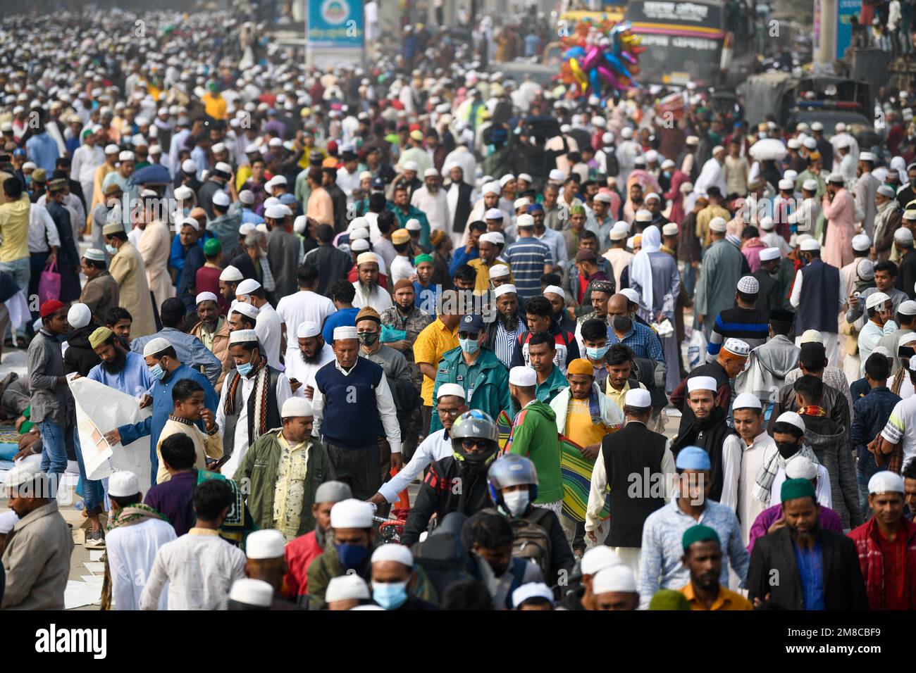 Muslim devotees gather in Bishwa Istema at Tongi outskirt of Dhaka ...