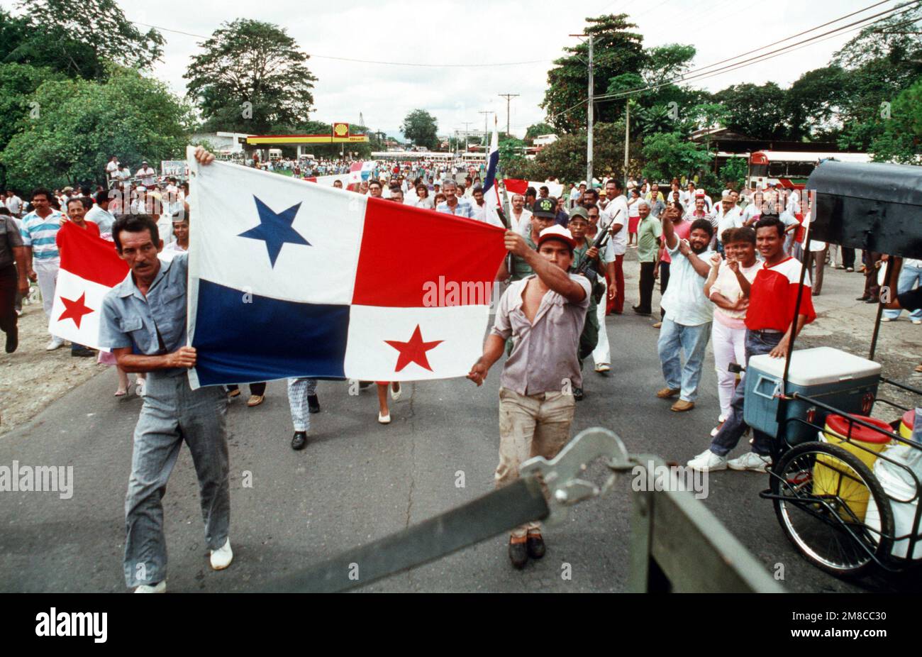 Soldiers from the 2nd battalion the light infantry hi-res stock ...