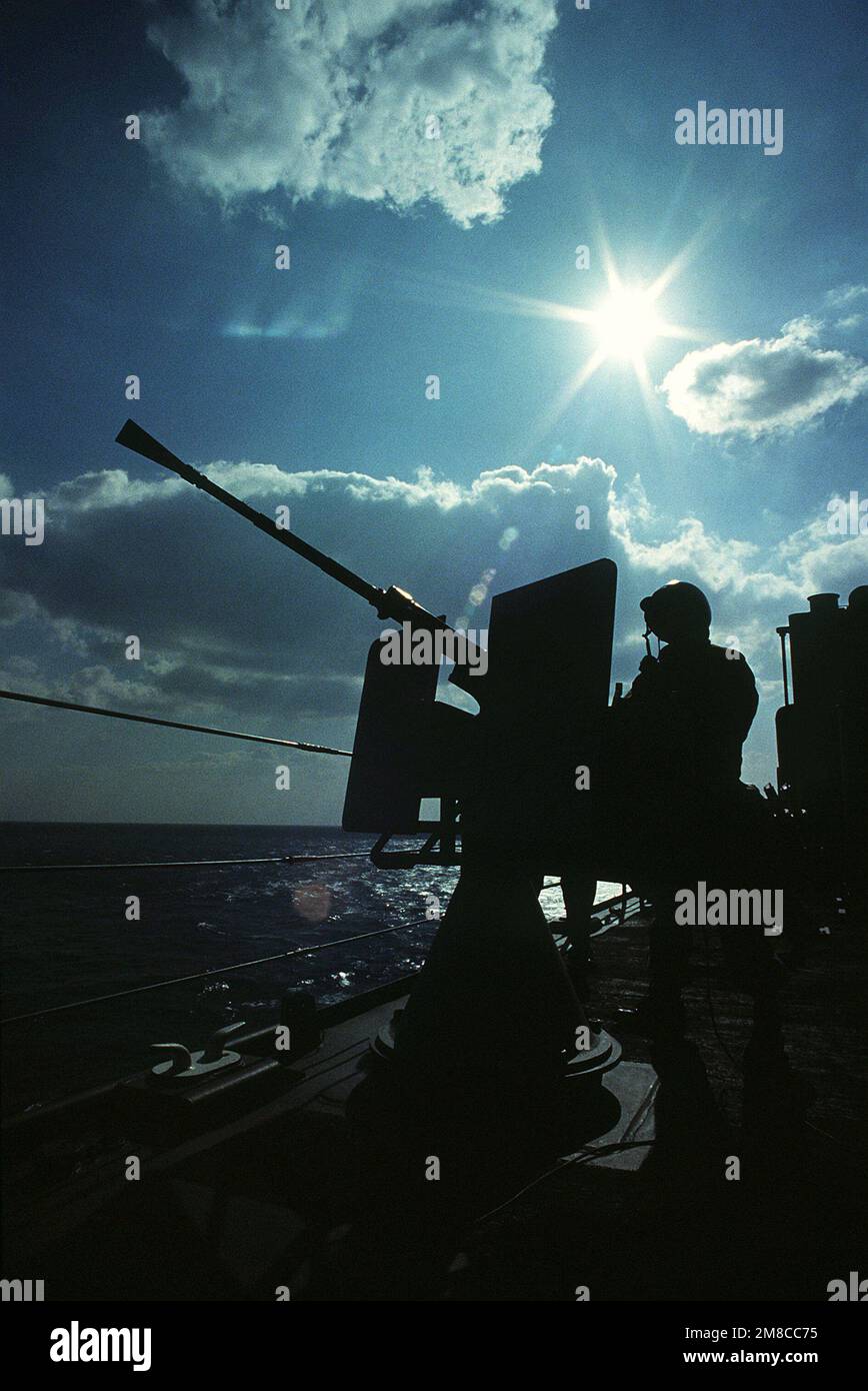 Mark 16 20mm machine gun hi-res stock photography and images - Alamy