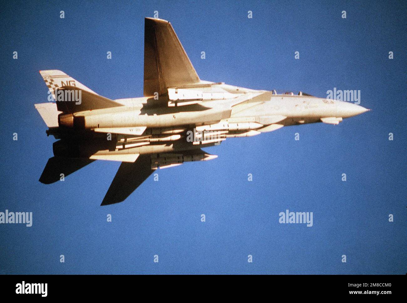 A right side view of a Fighter Squadron 211 (VF-211) F-14A Tomcat ...
