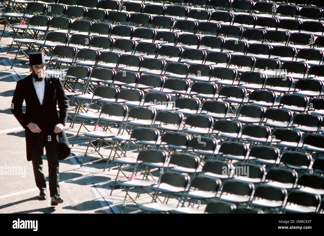 Empty chairs set up hi-res stock photography and images - Alamy