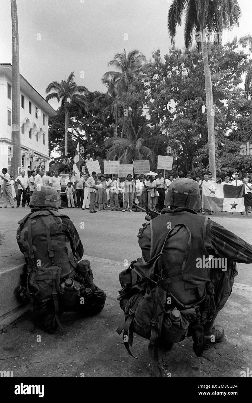 U.S. Army military policemen guard the grounds of the Gorgas Army ...