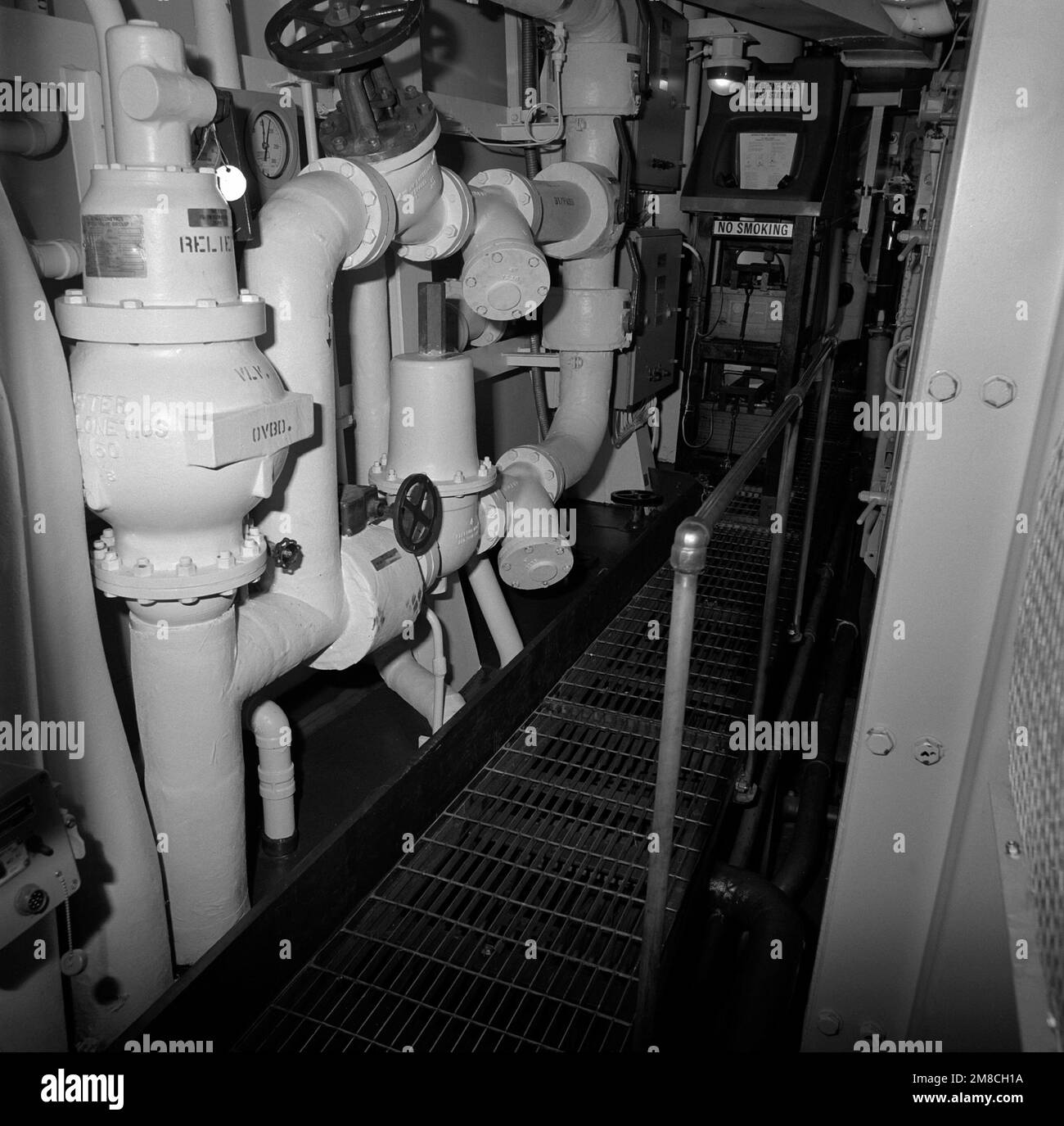 Military ships usa Black and White Stock Photos & Images - Alamy