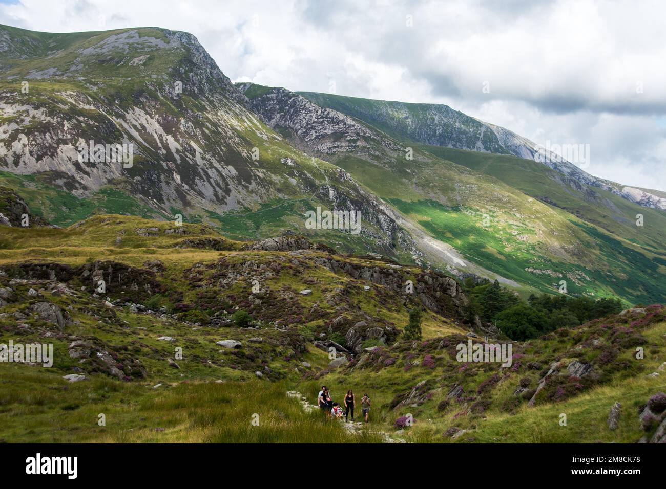 Y Garn and Foel Goch Mountains in the Ogwen Valley, Snowdonia National ...