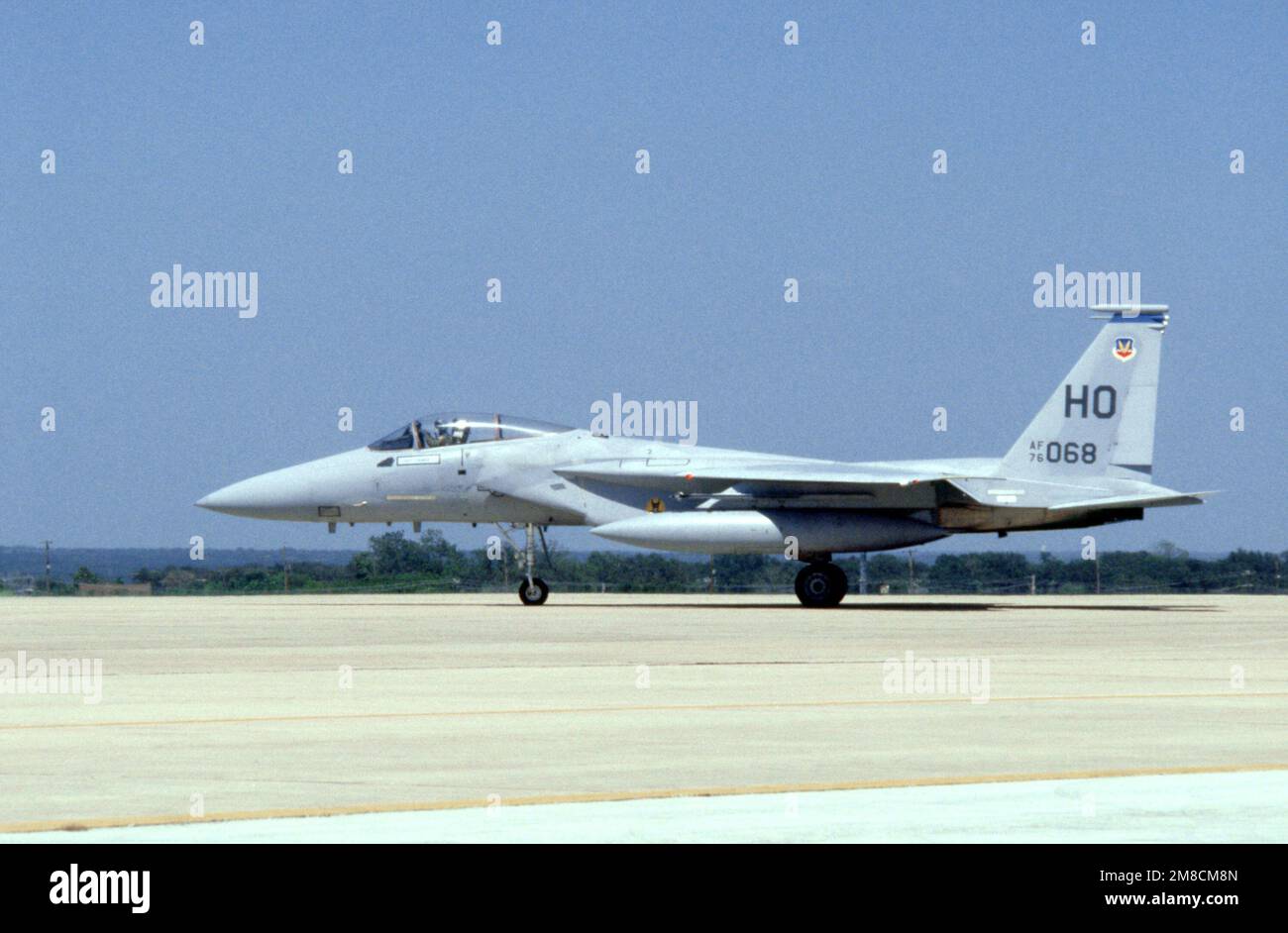An F-15 Eagle 49th Tactical Fighter Wing, Holloman AFB, New Mexico ...