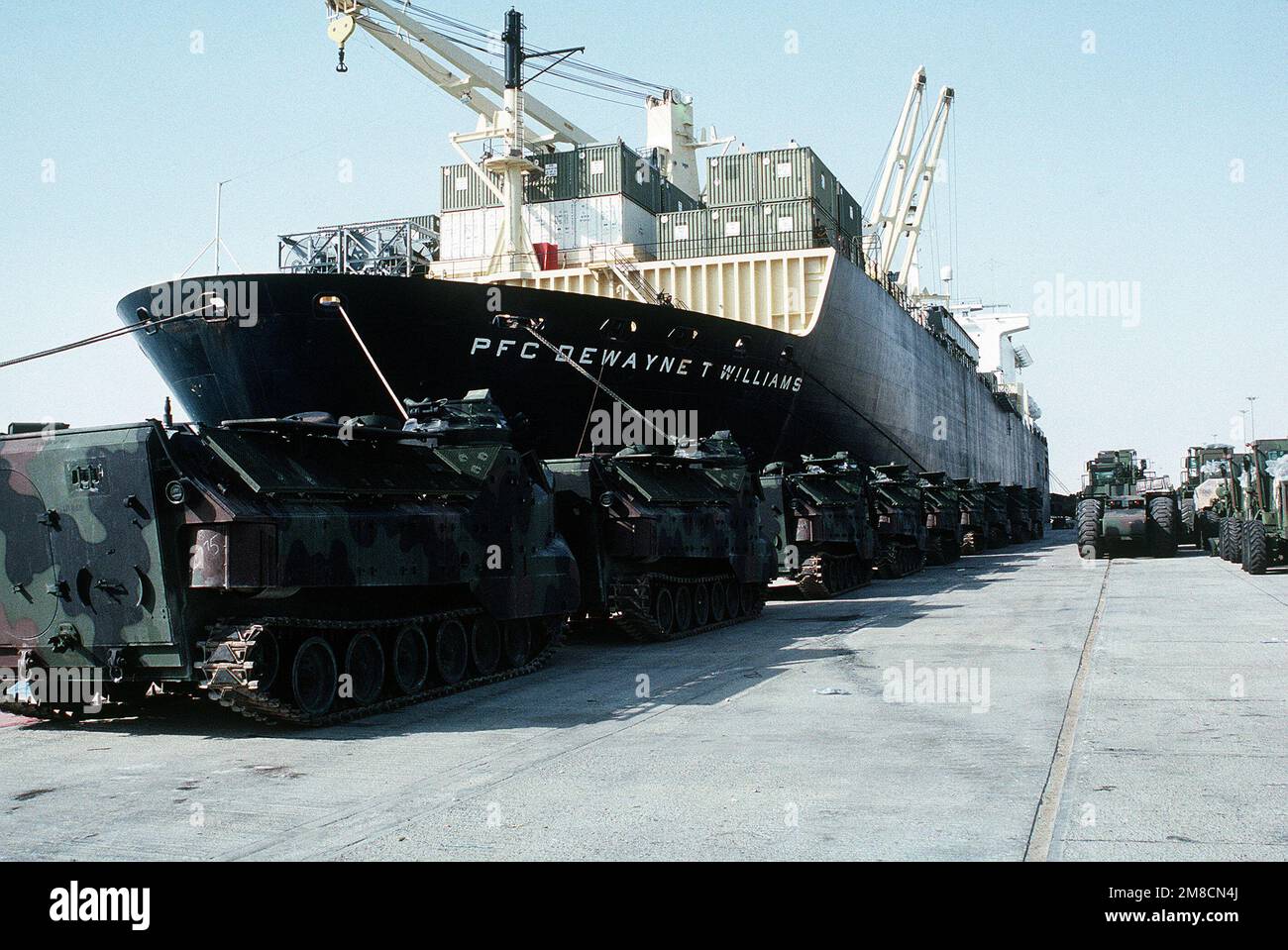 Maritime pre positioning ship hi-res stock photography and images - Alamy