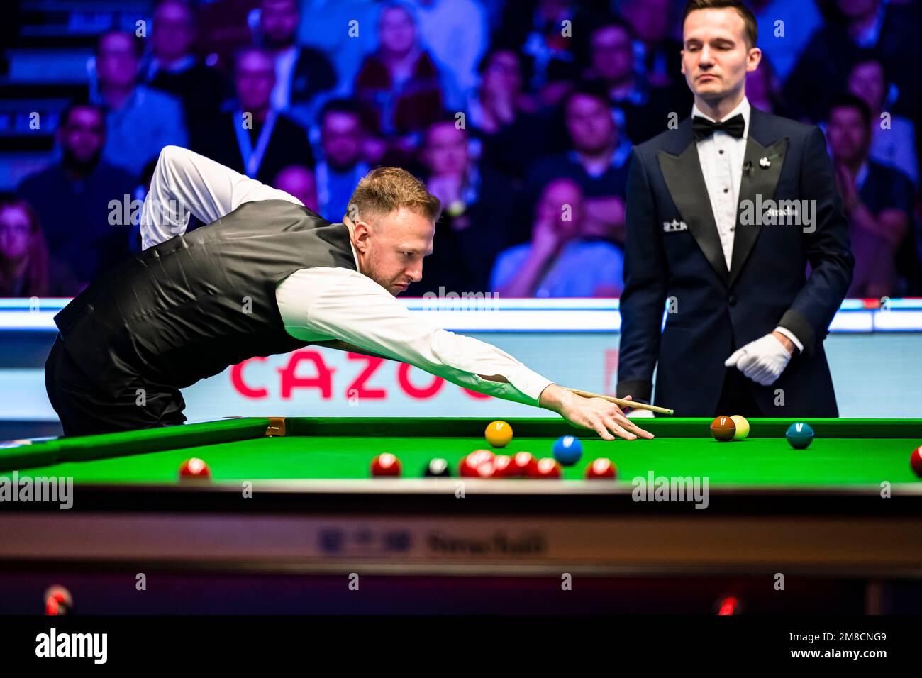 London, UK. 13th Jan, 2023. Barry Hawkins v Judd Trump in Quarter ...