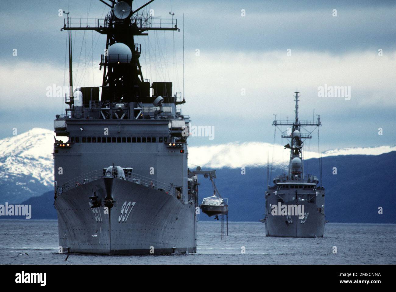 The destroyer USS HAYLER (DD-997) and the guided missile frigate USS ...