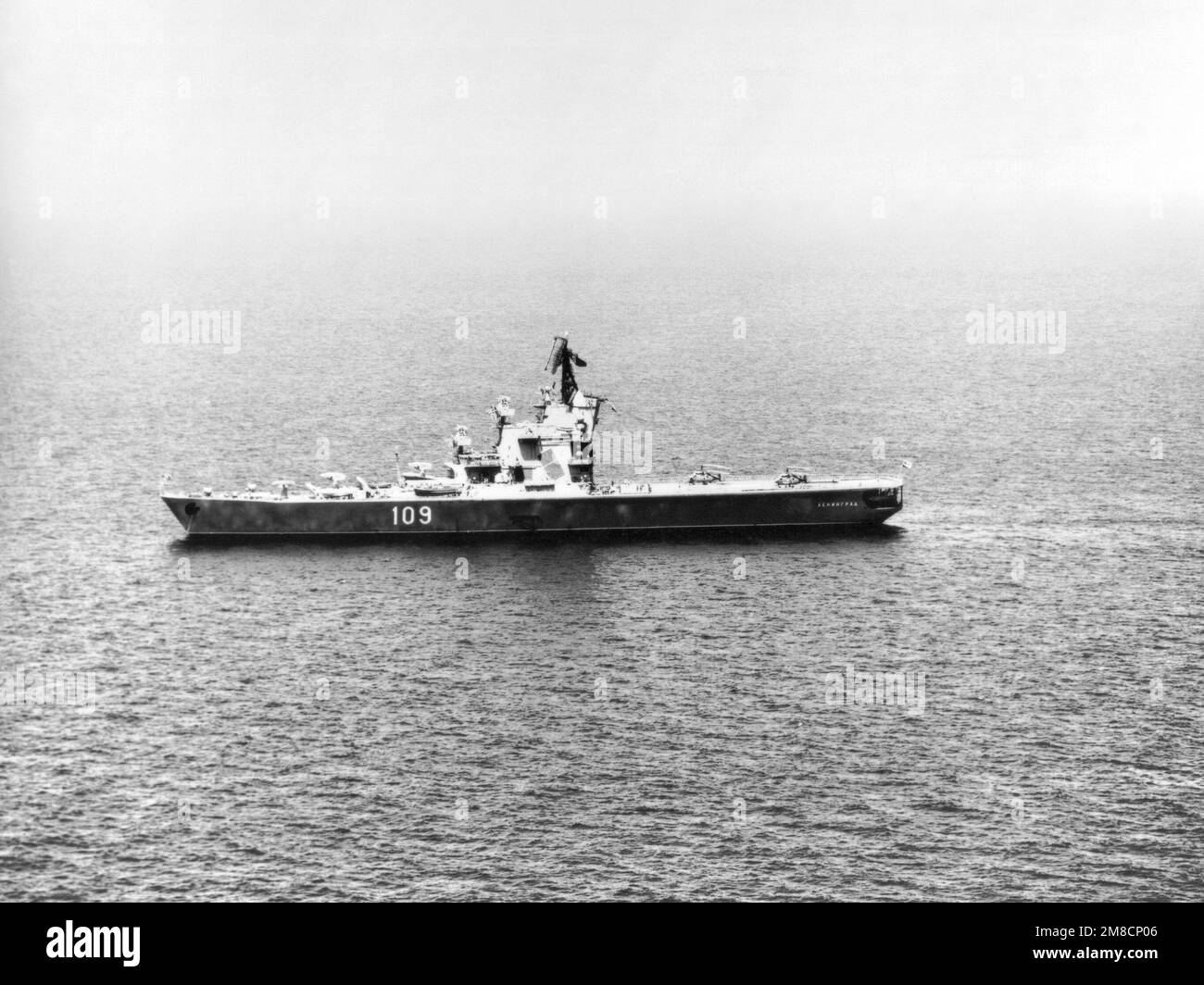 A port beam view of the Soviet Moskva class guided missile/helicopter ...