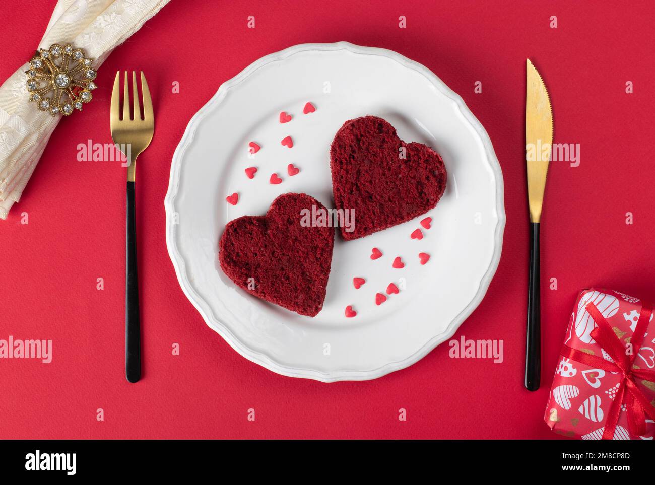Red velvet sponge cakes in the shape of hearts Stock Photo - Alamy