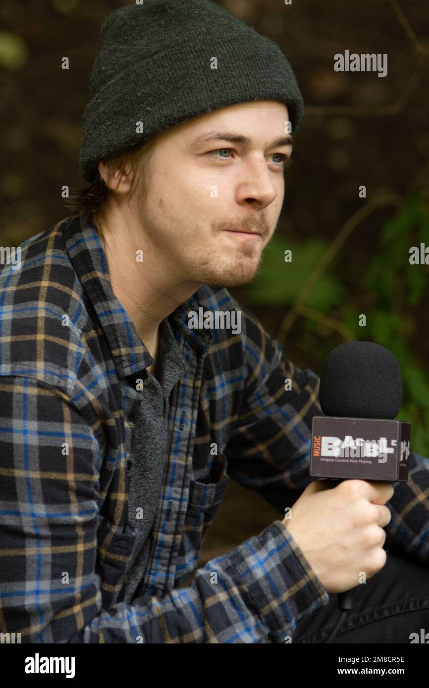 Josiah and the Bonnevilles - Josiah Leming films a session in Prospect ...