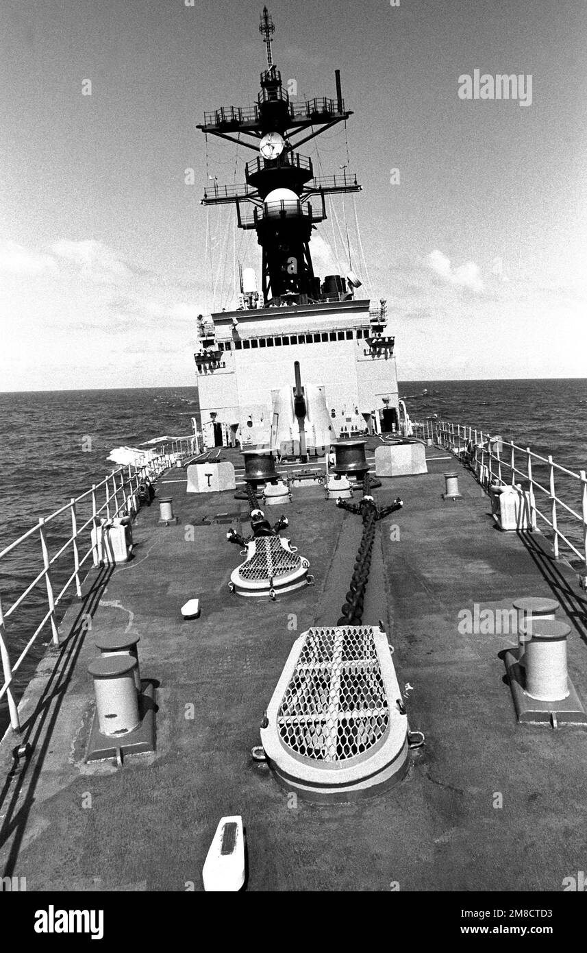 A view of the forward Mark 45 5-inch/54-caliber gun mount, the bridge ...