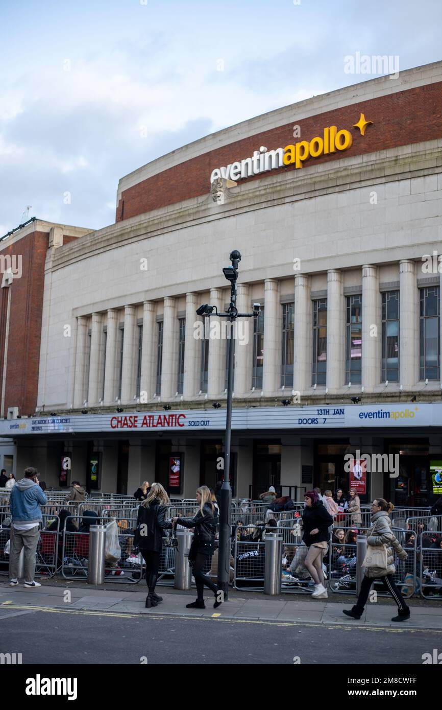 Chase atlantic in london hi-res stock photography and images - Alamy