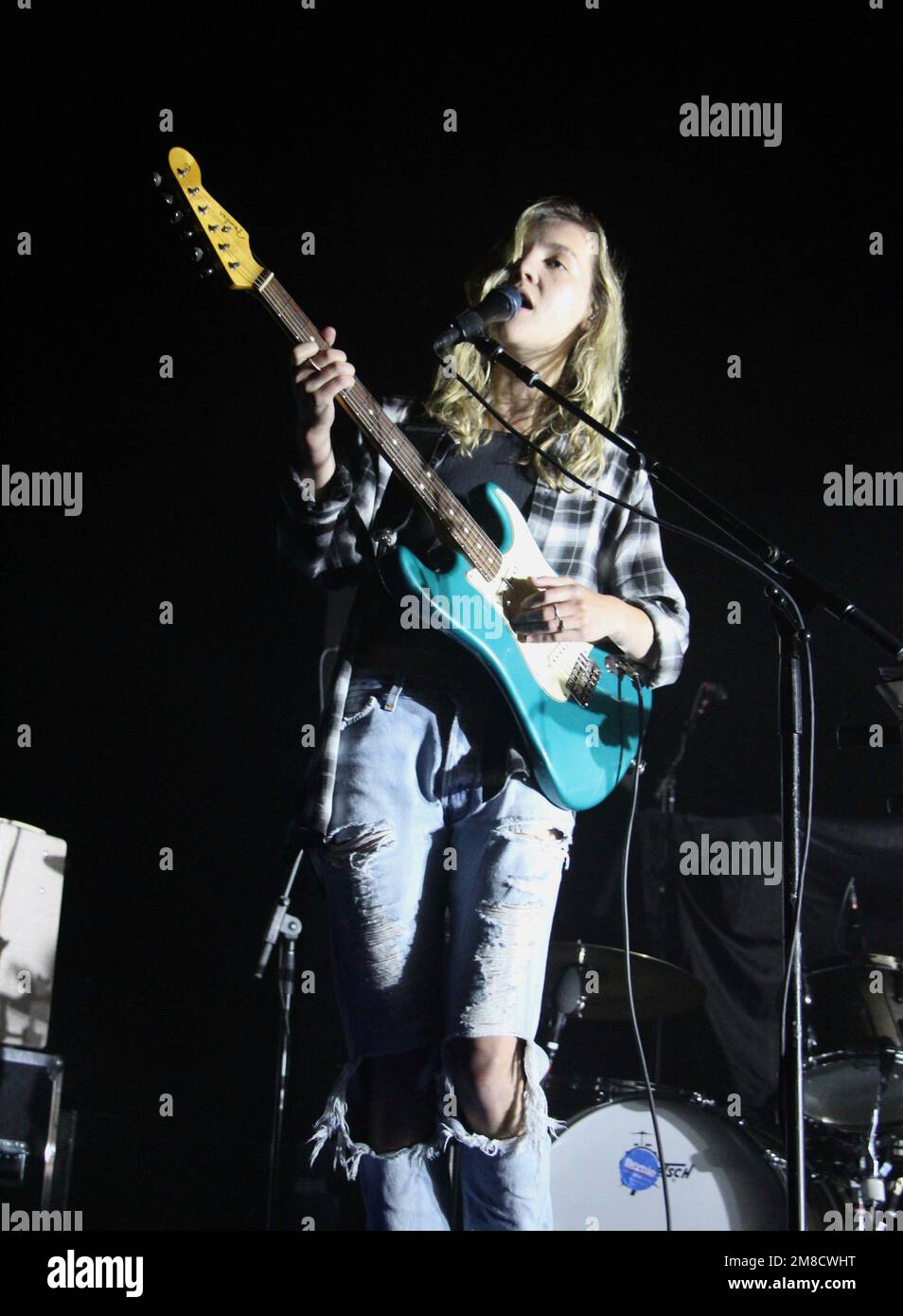 The Japanese House - Amber Mary Bain in concert at Barclays Center in ...
