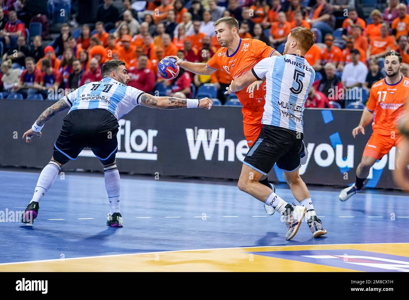 CRACOW, POLAND - JANUARY 13: Lucas Dario Moscariello of Argentina, Luc ...