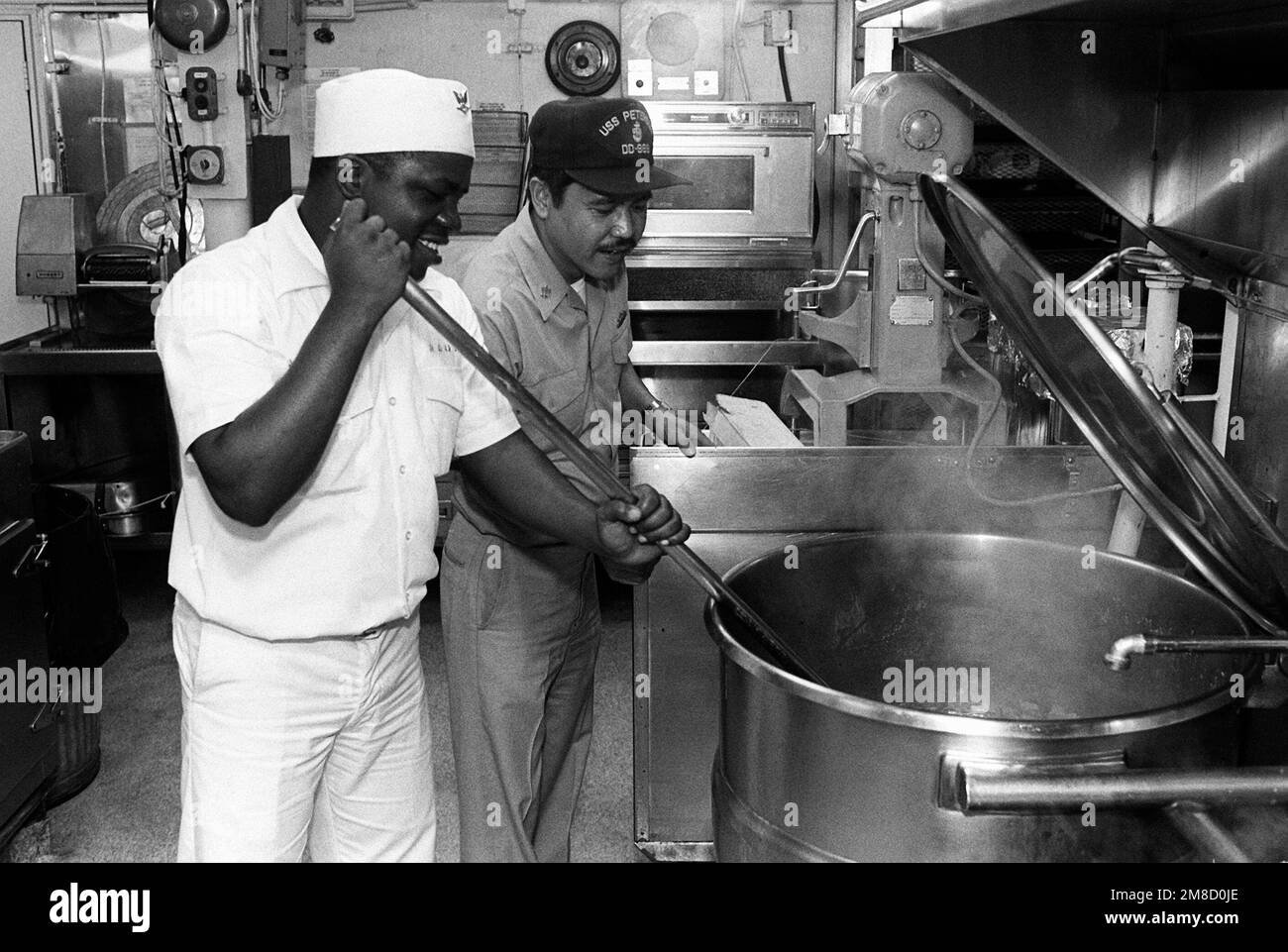 Chief petty officer mess hi-res stock photography and images - Alamy