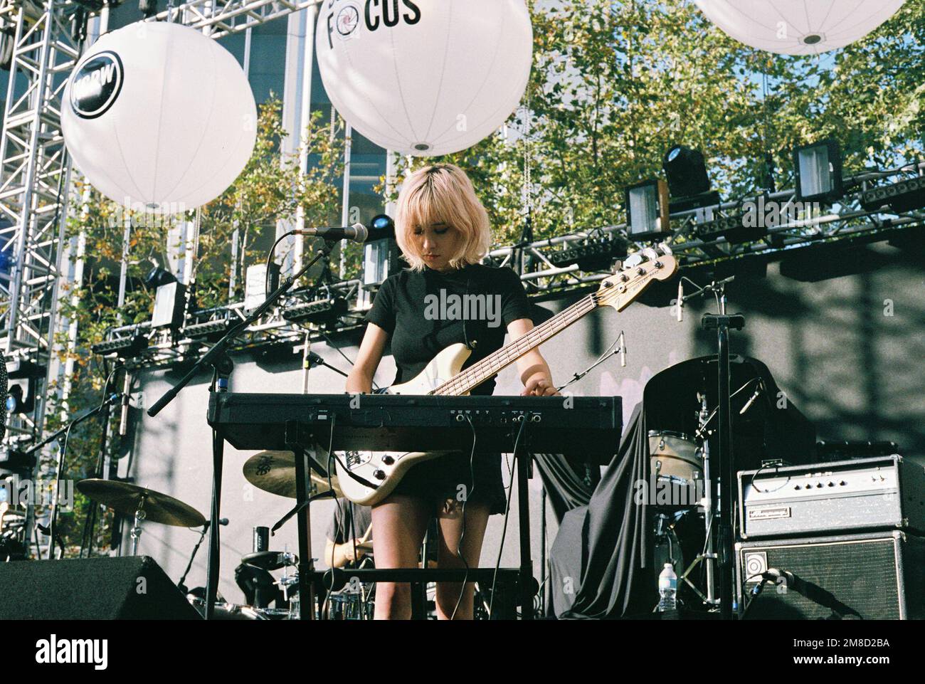 Lo Moon in concert at Annenberg Space for Photography in Los Angeles ...