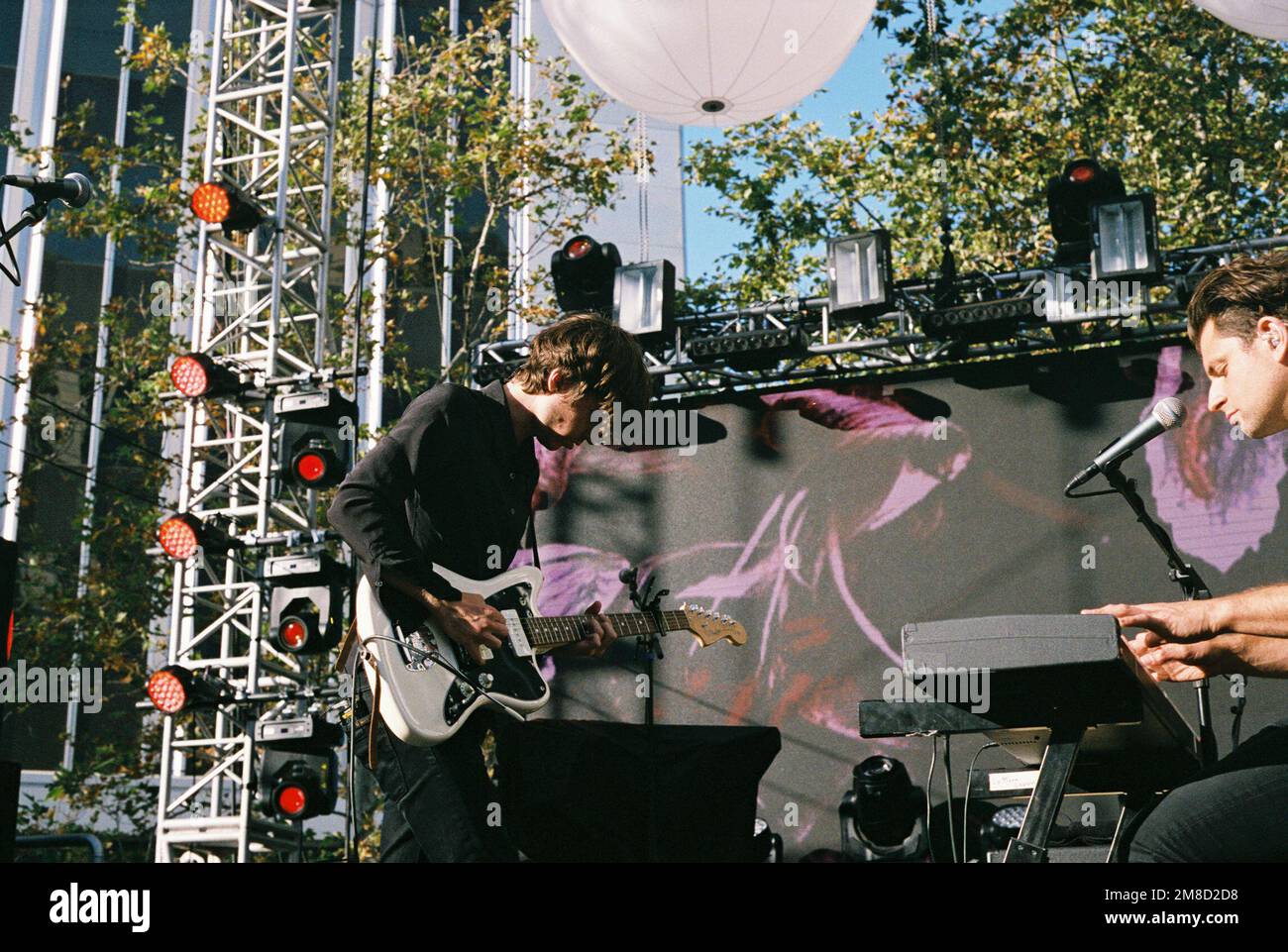 Lo Moon in concert at Annenberg Space for Photography in Los Angeles ...